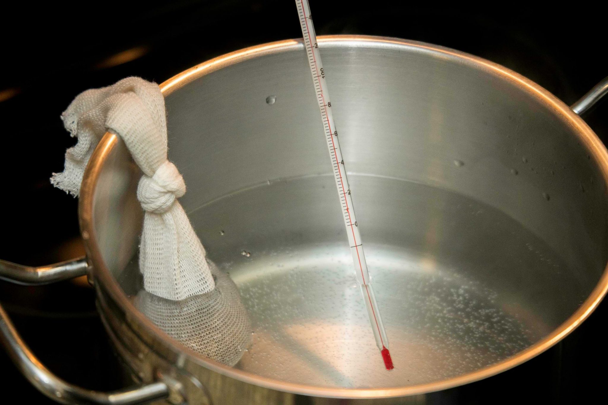 What Is An Extract Beer Kit - How to make it at home | Craft a Brew Blog